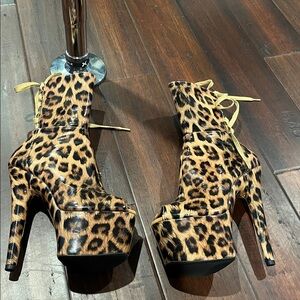 Hella Heels | Shoes | Hella Heels Corset Leopard Print Peep Toe Boots 7 ...